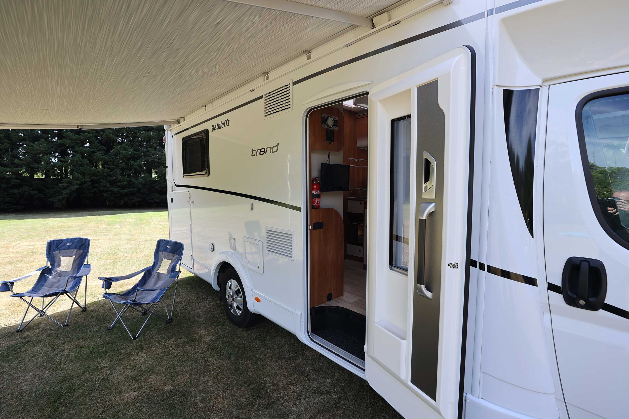 Luxury Motorhome Hire from Motorhome Kings